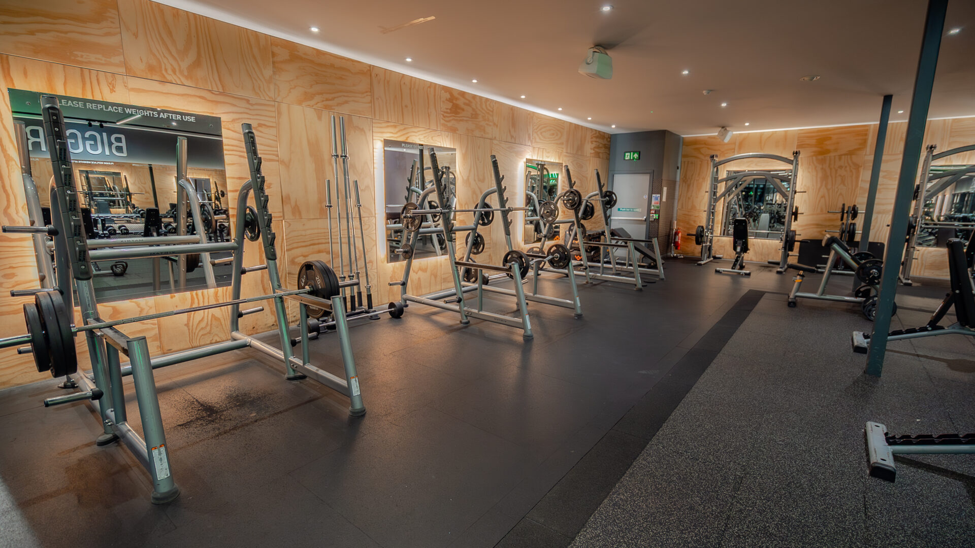 JD Gyms Luton | No Contract | Join Online | Open 24 Hours