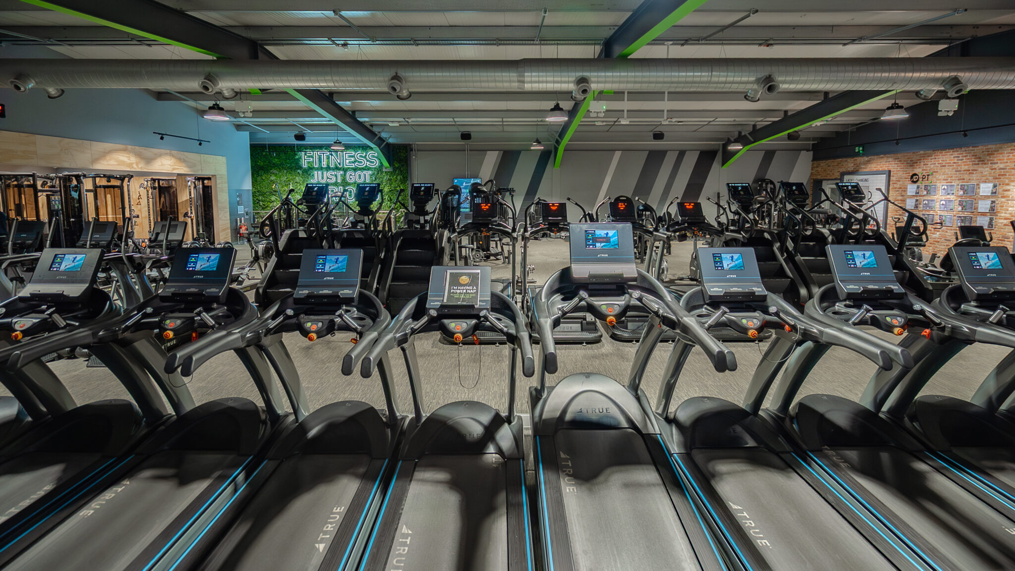 JD Gyms Luton | No Contract | Join Online | Open 24 Hours